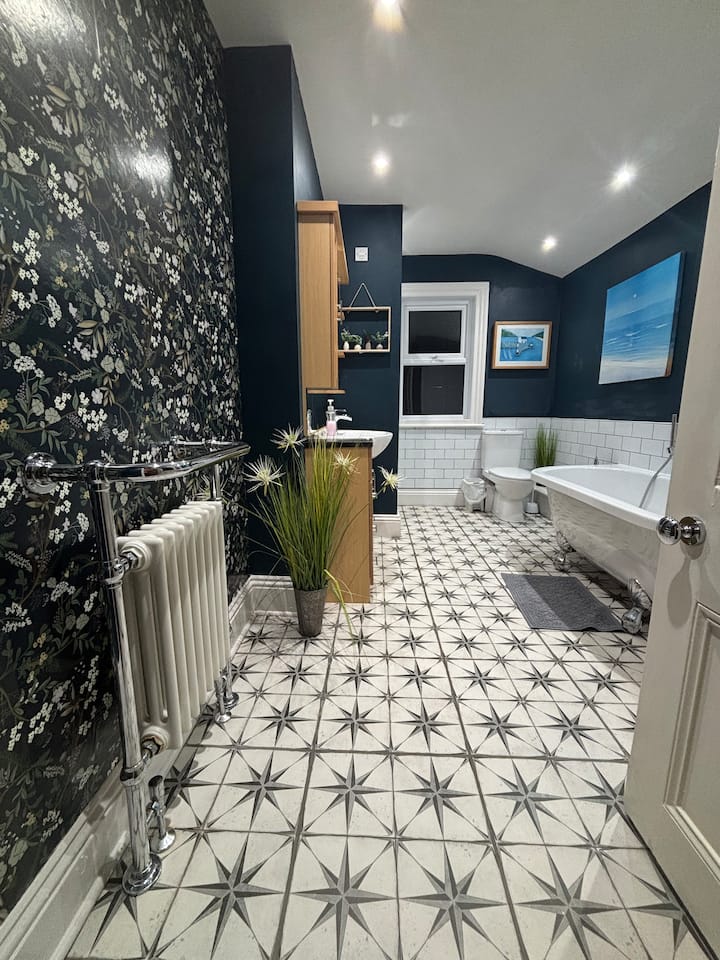 Dog Friendly Victorian Terrace - Coast And Country - Saltburn-by-the-Sea