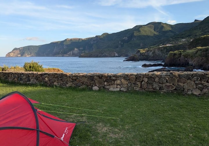 Tent, Camping Site By The Sea. Toilet, Shower, Bbq - Açores