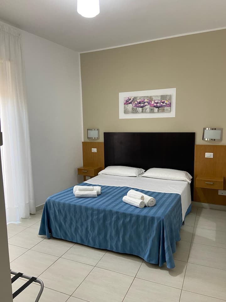 Maniel Beach Hotel – Relax In Camera Matrimoniale - Letojanni