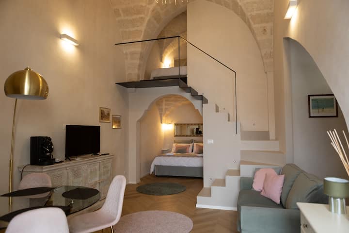 Elegante Suite Con Soppalco Tra Storia E Design - Fasano
