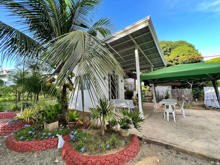 Guesthouse On A Farm - Daanbantayan