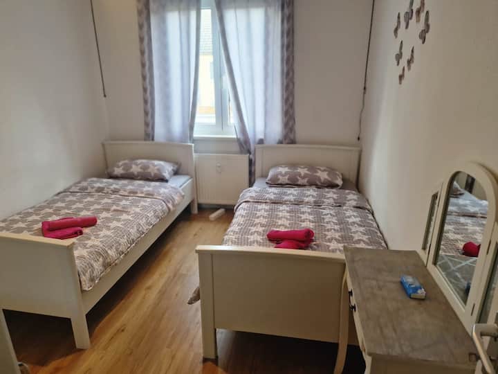 Große Gruppen Wohnung Stadtgebiet - Hannover