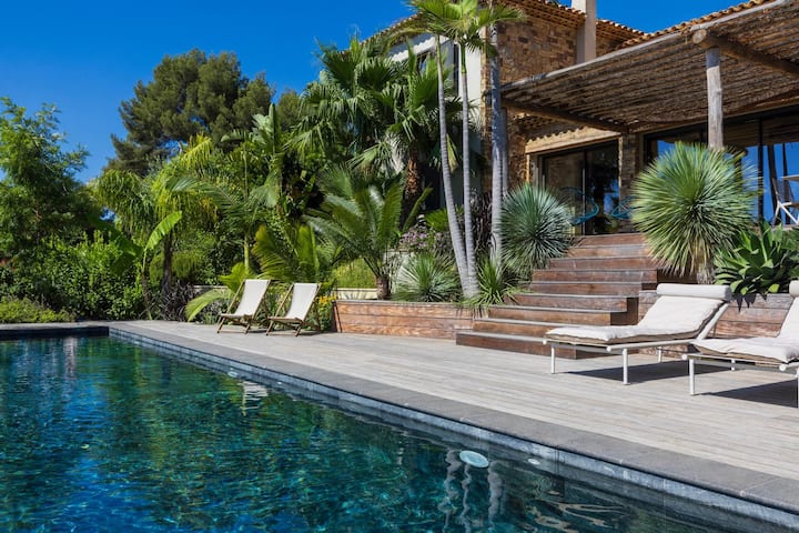 Our Majesty • Villa Familiale 5* • Plage à 300m - Le Lavandou