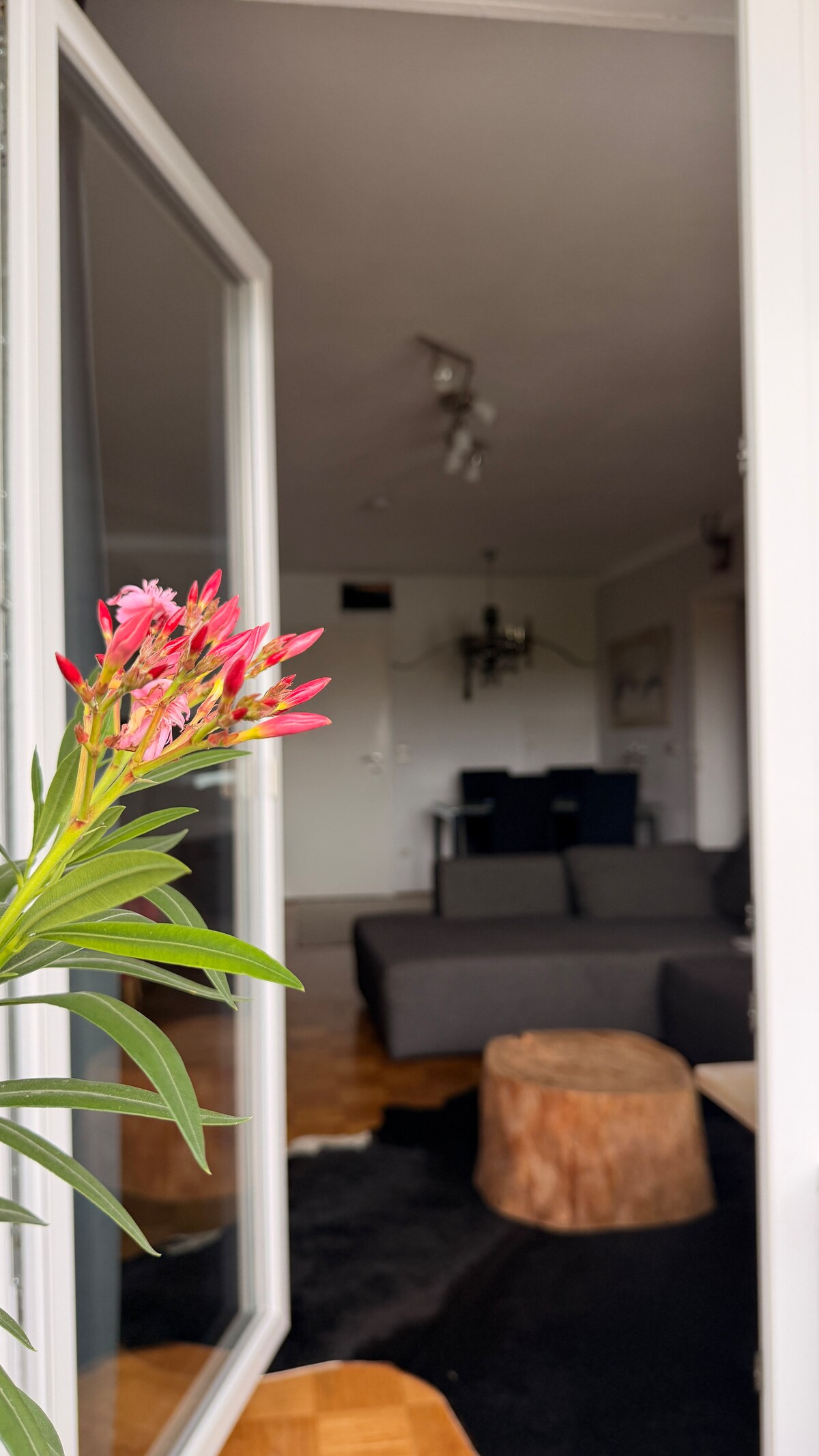 Central & quiet: private room in Hersching - Airbnb