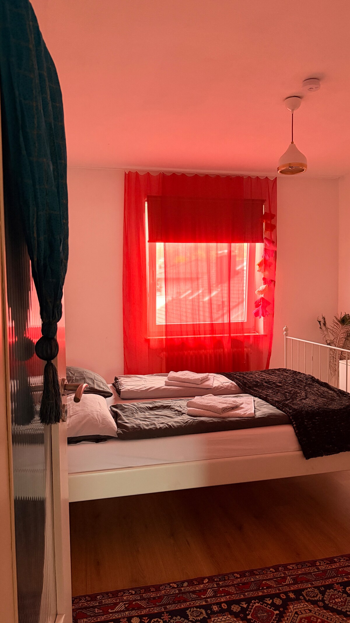 Central & quiet: private room in Hersching - Airbnb