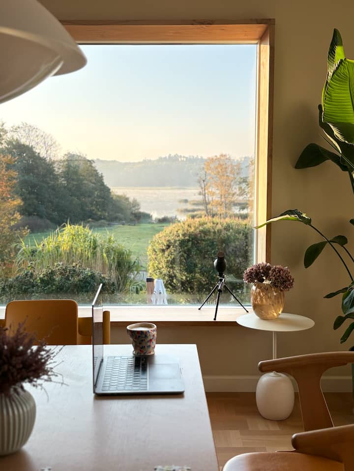 Three Floors With Stunning Lake And Nature Views - Aarhus