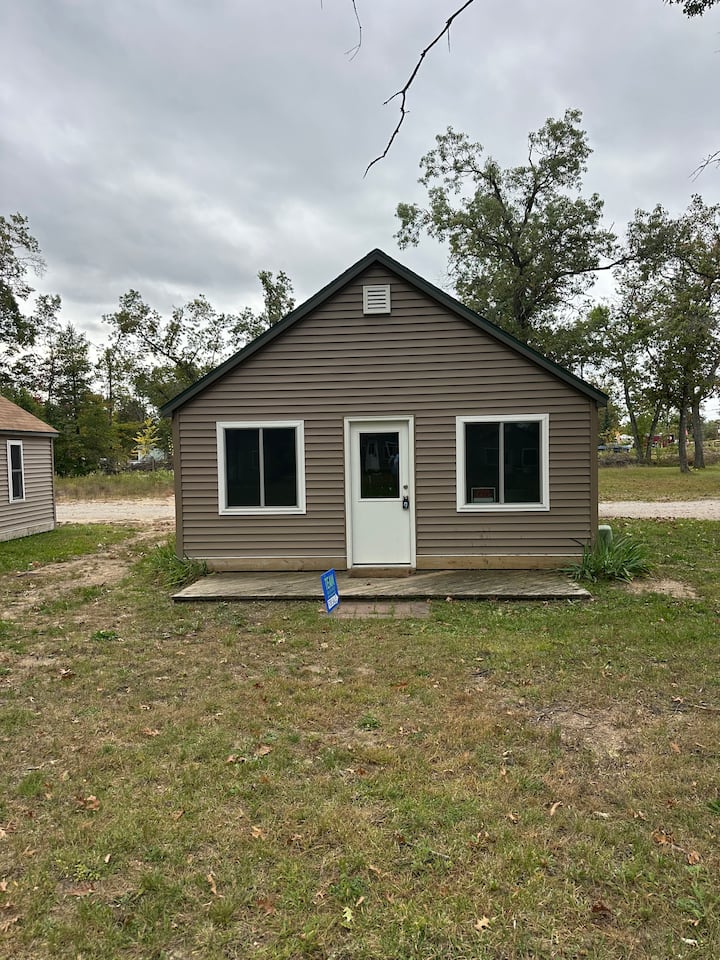 Woodhaven Cottages 16 - Indian River, MI