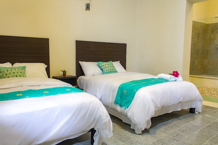 Hotel Maculis Hab. 2 Camas Matrimoniales - Campeche