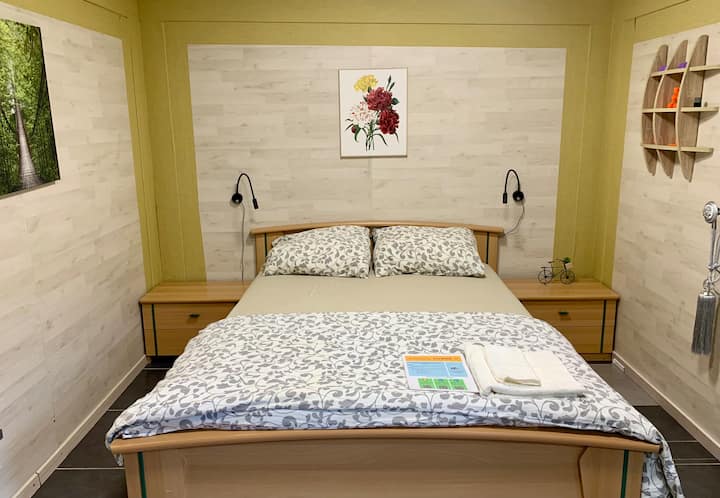 Private Garden Room With Own Bathroom & Kitchen. - Best