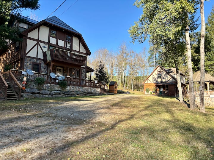 Cozy 12 Bdrm Chalets For Large Groups & Privacy! - Salamanca, NY