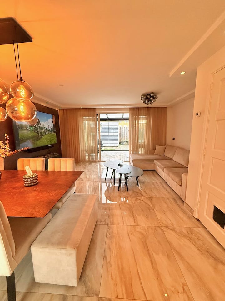 Modern Home Near Zaanse Schans - Zaandam