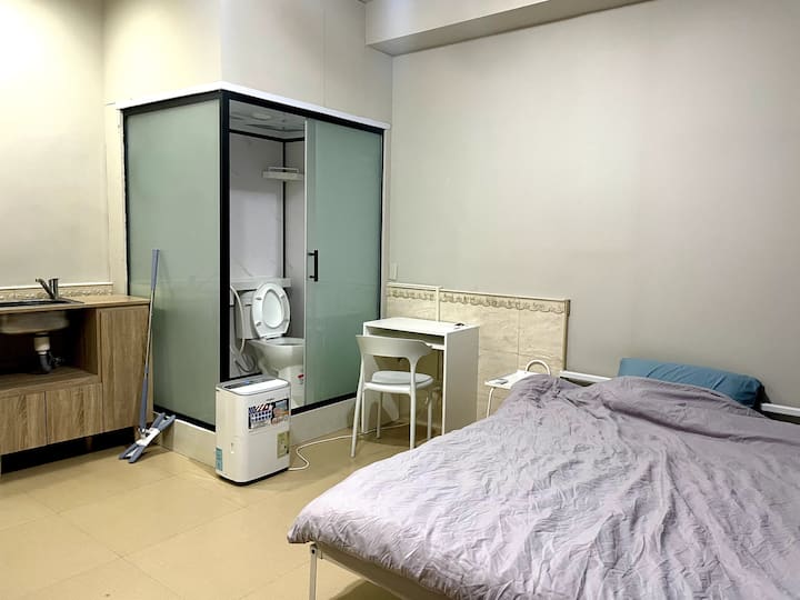 大坪林站！大套房！近世新大學！ - Taipei