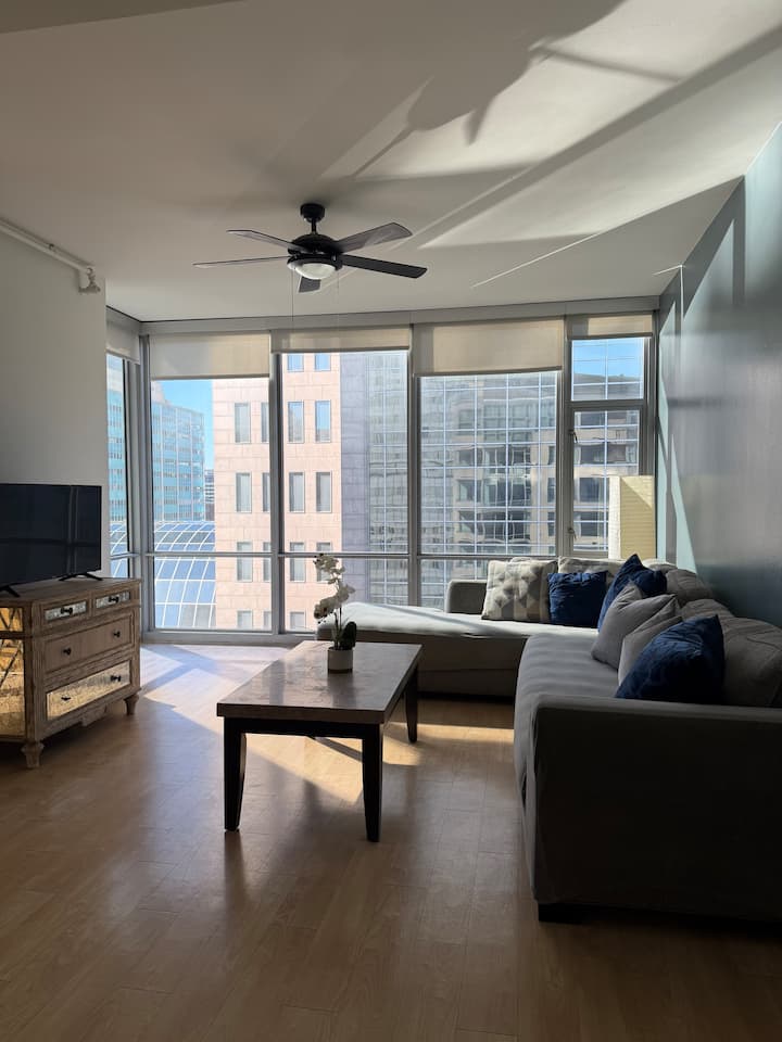 Downtown Condo Retreat - Dallas, TX