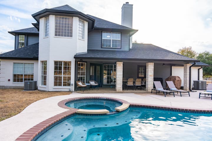 Oasis By Lake Georgetown - Georgetown, TX