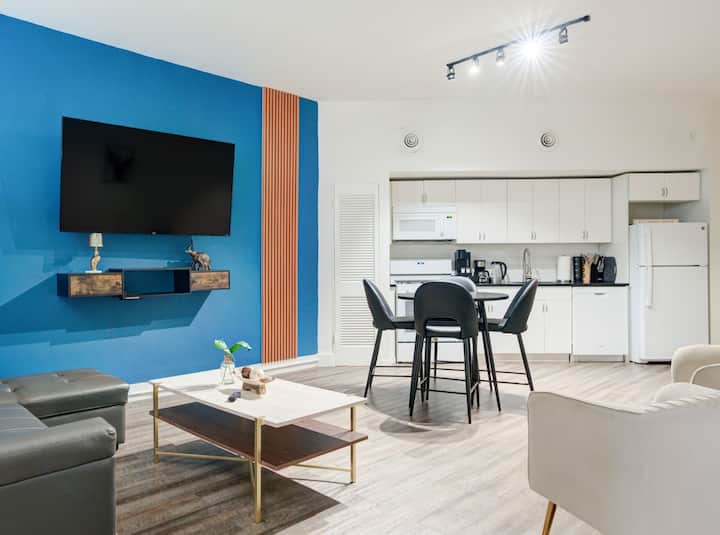 Olde City Loft Style Condo - Citizens Bank Park - Philadelphia