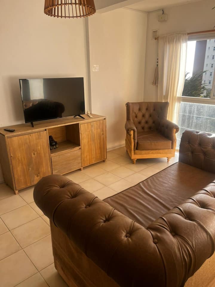 Departamento En La Mejor Zona, Pileta Y Parrilla - Villa Gesell