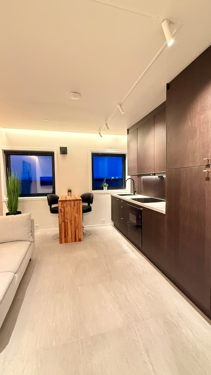 Modern Small Apartment With A View - 