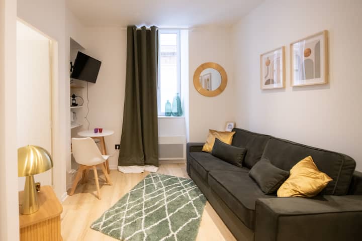 Suite De Charme Rénovée Près De L’opéra De Lyon - Lyon