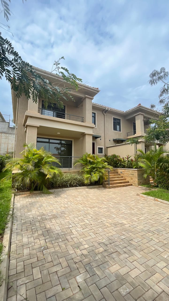 High-end Lubowa Villa – Solana Lifestyle Living - Uganda