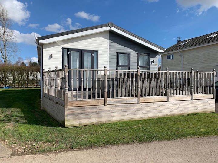 Homely Lodge In Golf And Country Club - Wisbech