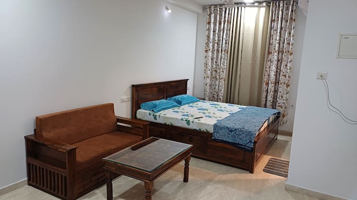 Royal Nest Hiranandani Estate - Thane