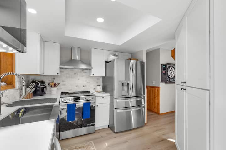 3br Modern Cabin • Golf, Hiking & Views - Munds Park, AZ