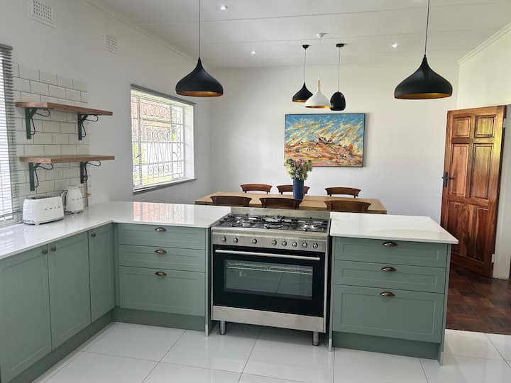 4 On Kircaldy - Zimbabwe