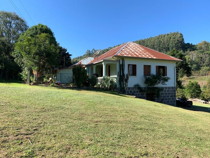 Casa Tradicional Colonial, Ampla E Confortável - Farroupilha