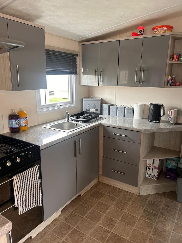 St Osyths Beach Holiday - Park Holidays - Brightlingsea