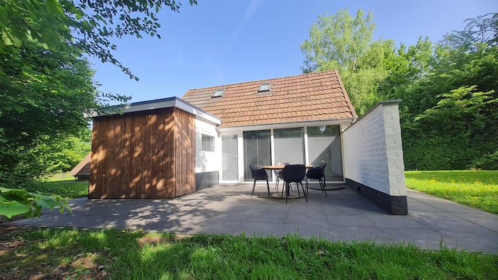 Luxe Stijlvol Huis Met Fietsberging 
All-in Prijs - Aachen