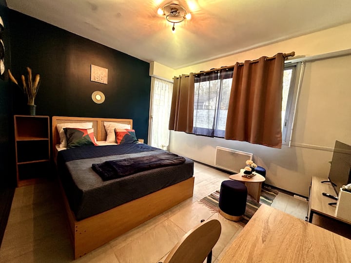 Studio Cosy Avec Balcon Et Tout Confort - Chaumont