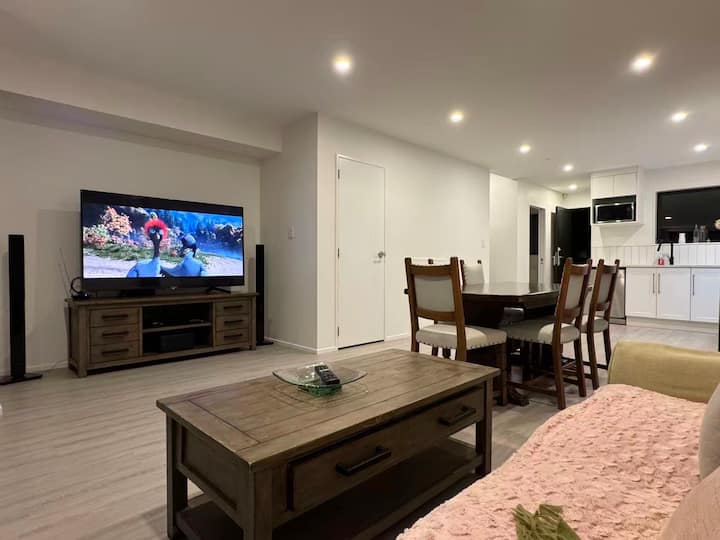 Stay With Hoie:close To Cbd, Close To Beach Walk - Auckland