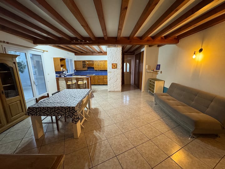 Maison Tout Confort 2 Chambres Et Grand Séjour - Décines-Charpieu