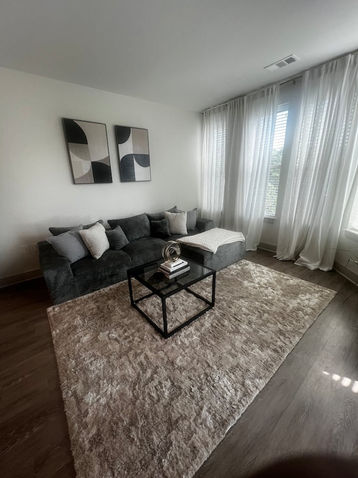2 Br Lux Condo Style Raleigh - Raleigh