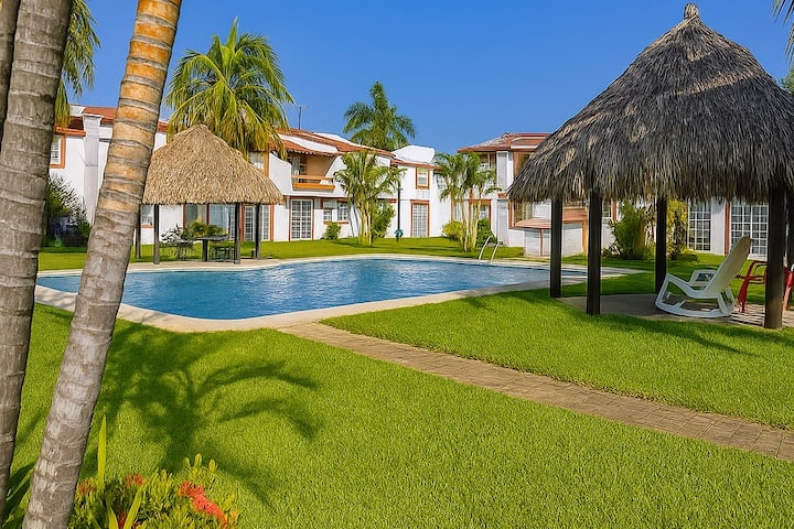 Casa Diamante 
Joyas Del Marqués - Acapulco