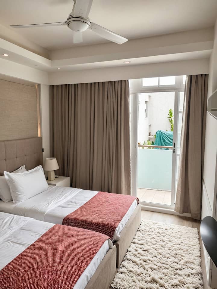 Serviced Apartment Twin Balcony Room Next To Beach - Malé