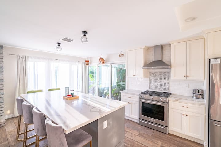 Relaxing Retreat With Peaceful Surroundings - Pomona, CA