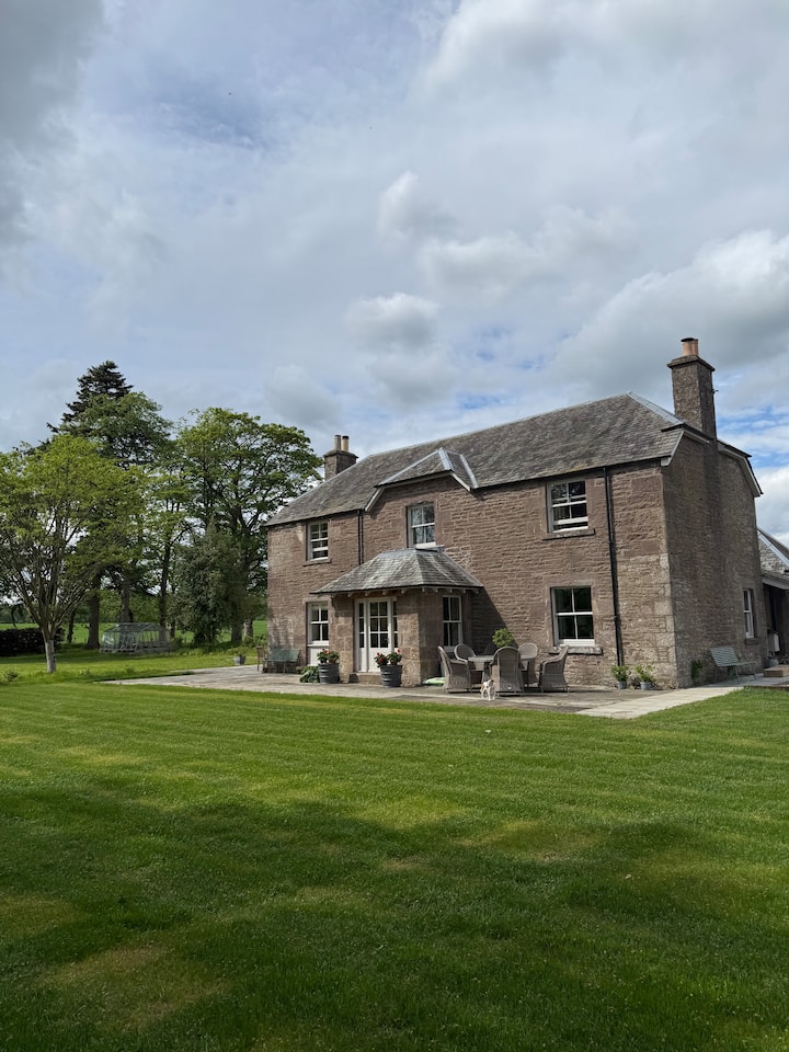 Luxurious Cosy Farmhouse In Central Scotland - Gleneagles