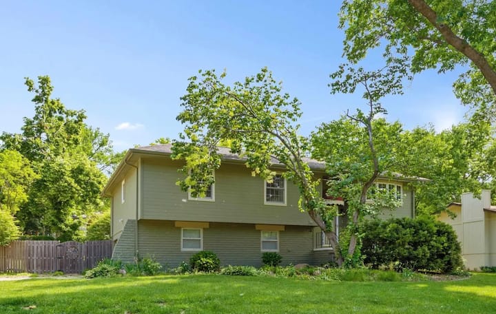 Woodland - Omaha, NE