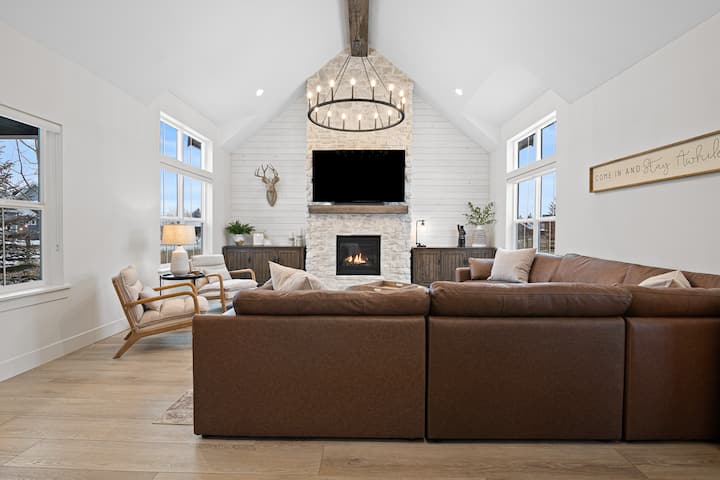 Luxury Mountain Home Near Lake, Golf, Ski & Trails - McCall, ID