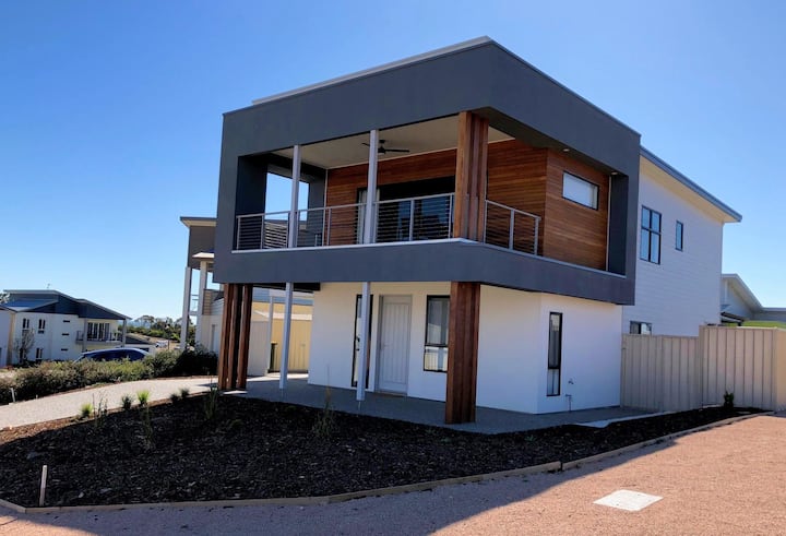 The Sanctuary – Modern Coastal Escape - Moonta