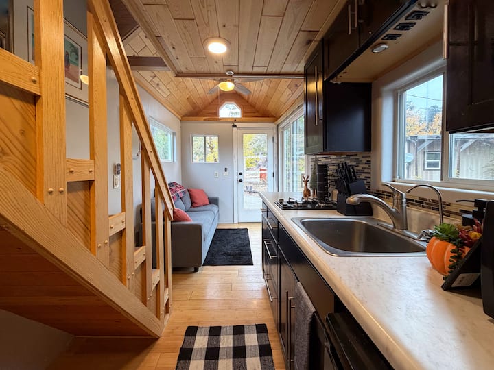 Unique Dryden Tiny Home - River Access - Cashmere, WA