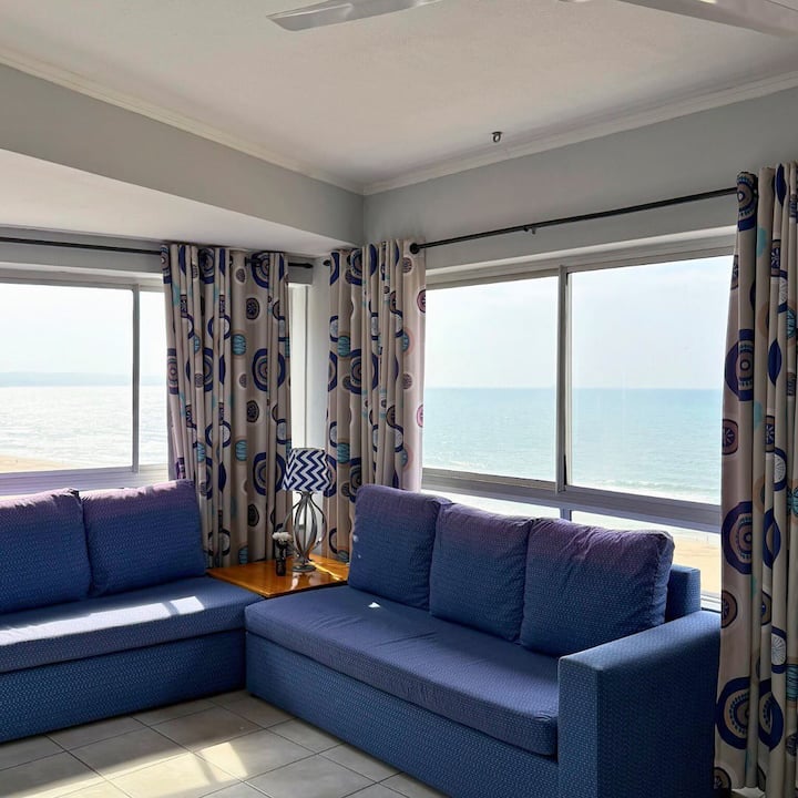 Durban Ocean View Self-catered Room Near Ushaka - Durban
