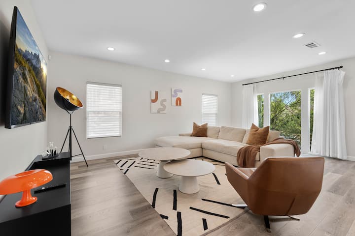 Chic Modern La Lovely Adventure - Inglewood, CA
