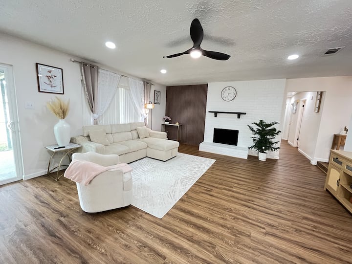 *Family And Cozy Stay* - Houston, TX