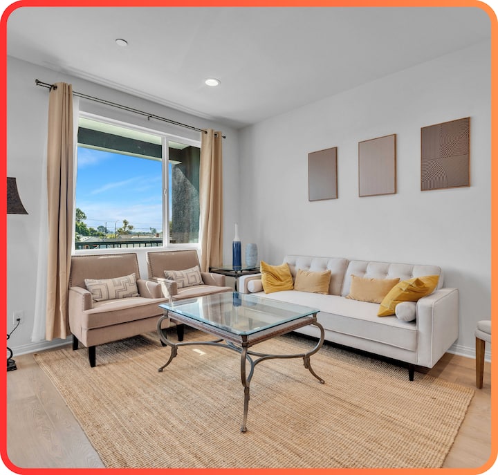 Stylish 3br Anaheim Stay | Garage Access G#42270 - Anaheim, CA