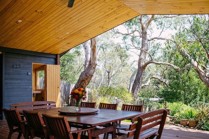 Anglesea Escape | Sauna • Games • Sleeps 12 - Great Ocean Road