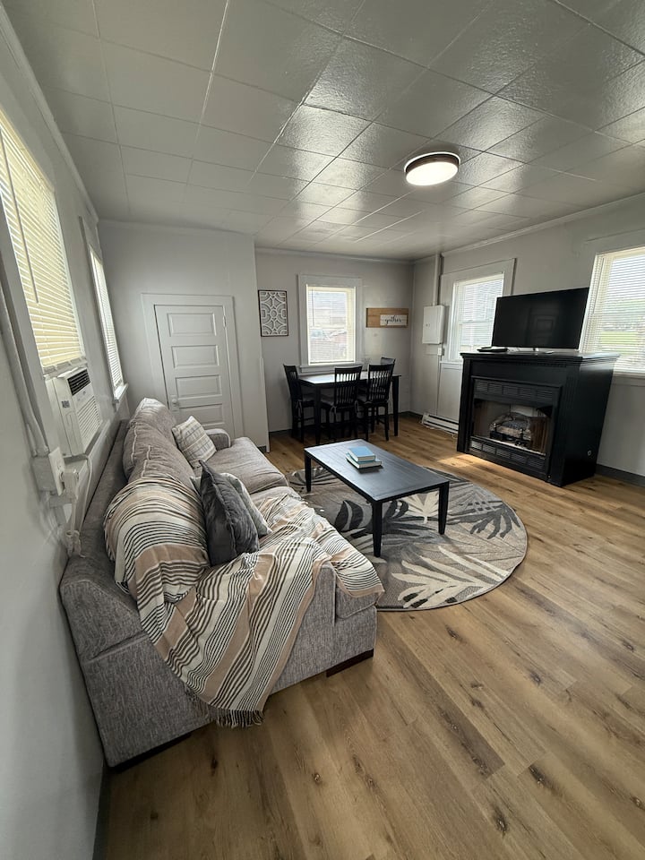 Port Clinton Guest House - 1 Bed 1 Bath Adu - Port Clinton, OH