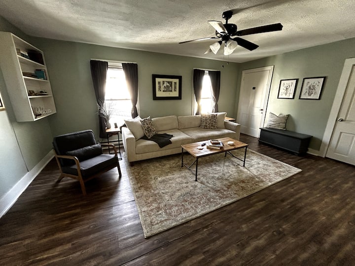 Welcoming 1br Apt In The Heart Of Downtown Cville - Ashville, OH