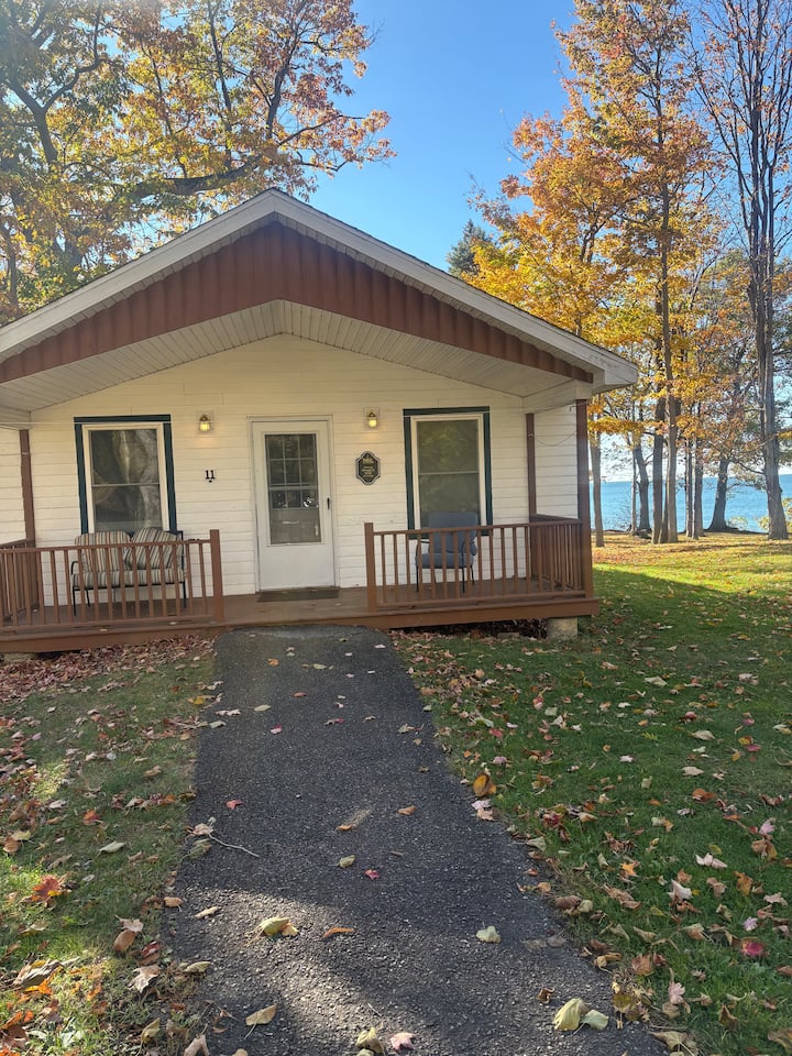 Cozy Lake Erie Cottage - Angola on the Lake, NY
